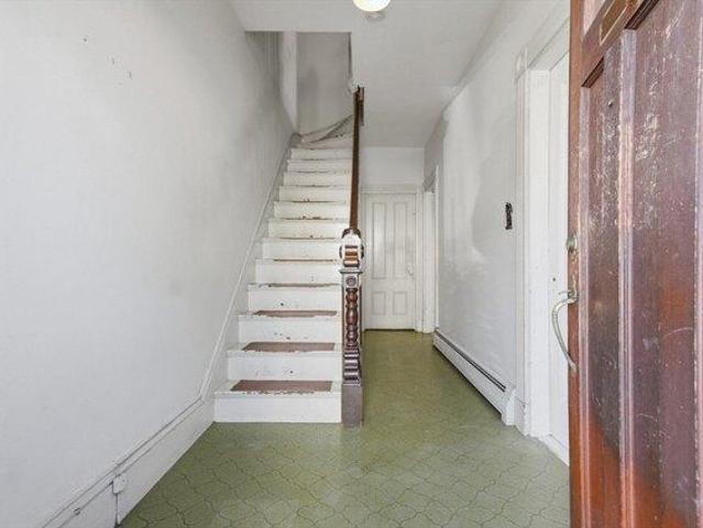 house with 4 bedroom, Chelsea MA ES103441177