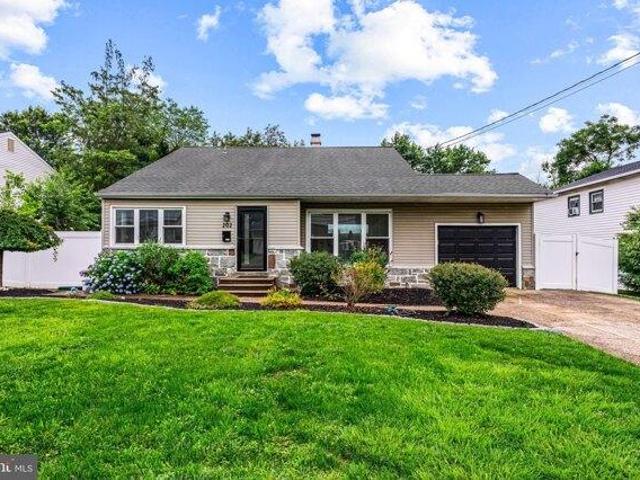 house with 4 bedroom, Cherry Hill NJ DLS101748658