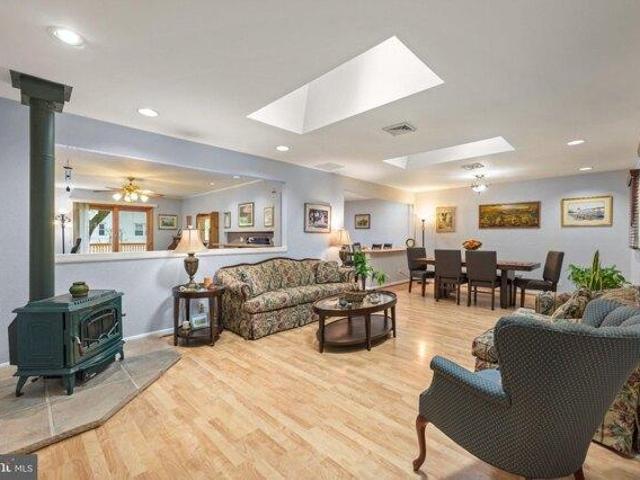 house with 4 bedroom, Cherry Hill NJ DS102027971