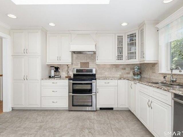 house with 4 bedroom, Cheshire CT ES104297561