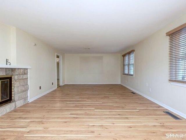 house with 4 bedroom, Cheshire CT ES104234613