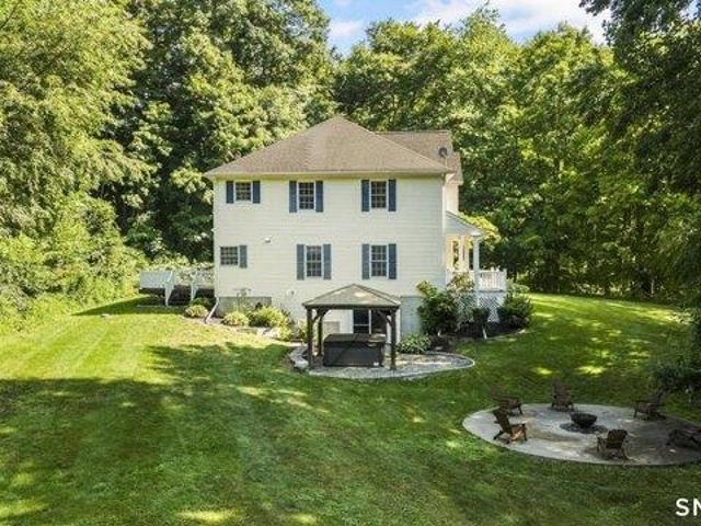 house with 4 bedroom, Cheshire CT ES104604164