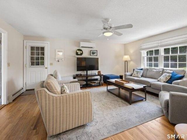 house with 4 bedroom, Cheshire CT ES104869407