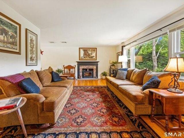 house with 4 bedroom, Cheshire CT ES105127156