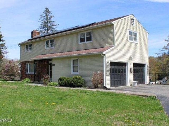 house with 4 bedroom, Cheshire MA ES102922790