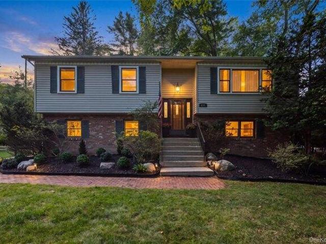 house with 4 bedroom, Chestnut Ridge NY ES105190931
