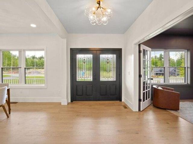 house with 4 bedroom, Chester NH DLS102584791
