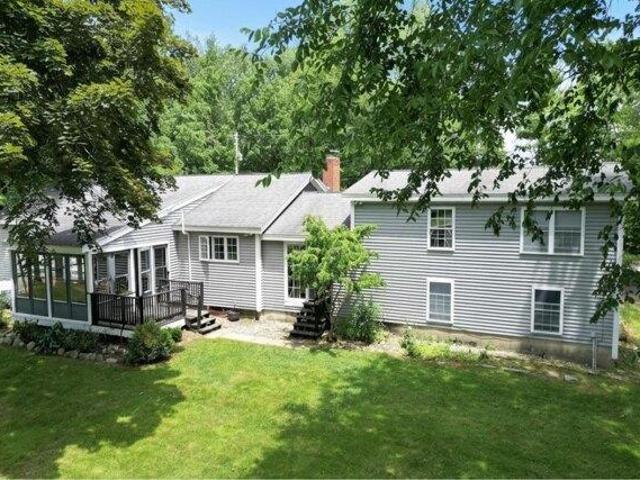 house with 4 bedroom, Chester NH ES104232458