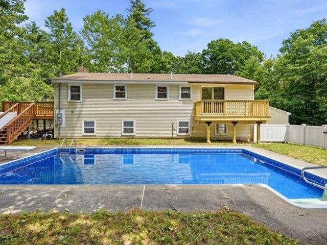 house with 4 bedroom, Chester NH ES105094491