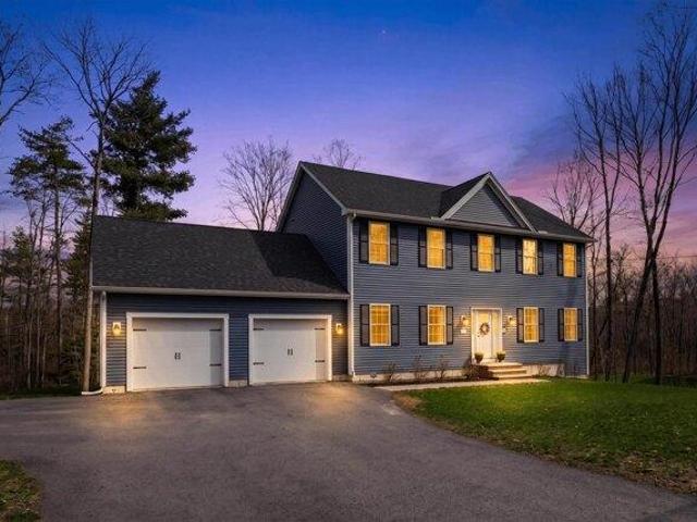 house with 4 bedroom, Chester NH ES103186891