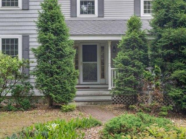 house with 4 bedroom, Chester NH ES103968550