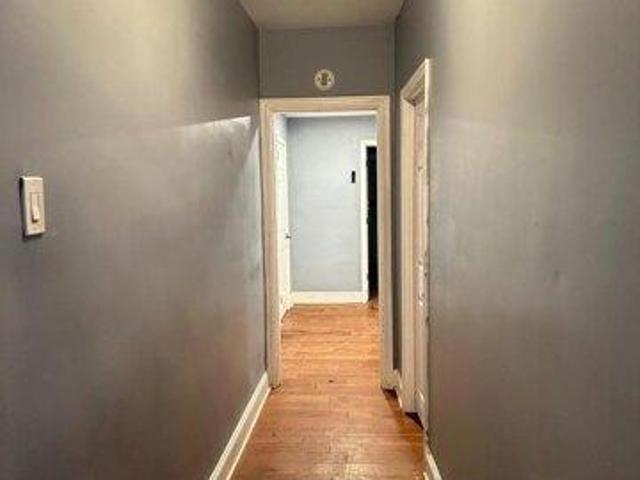 house with 4 bedroom, Chester PA DLS89541617
