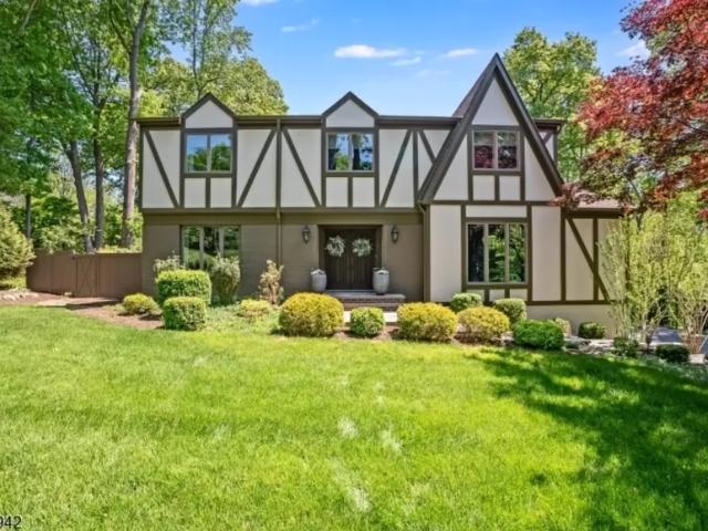 house with 4 bedroom, Chester Twp. NJ DLS102715704