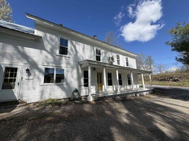 house with 4 bedroom, Chester VT DS104409701