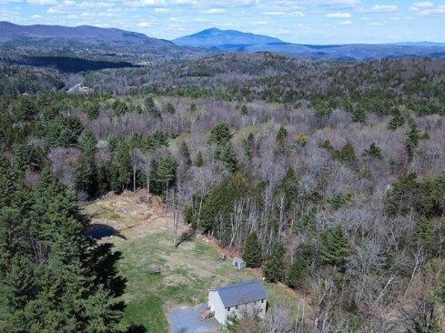 house with 4 bedroom, Chester VT DS103927716
