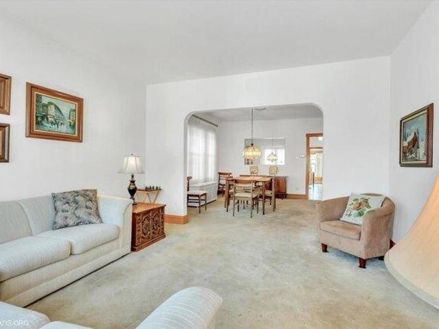 house with 4 bedroom, Chicago IL DS103501148
