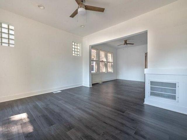 house with 4 bedroom, Chicago IL ES103500707
