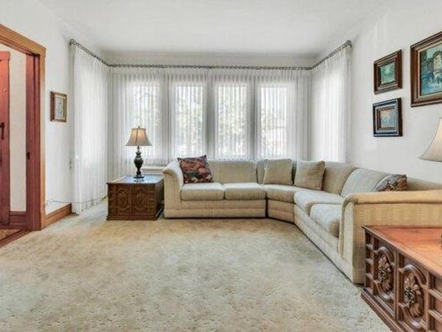 house with 4 bedroom, Chicago IL ES103501148