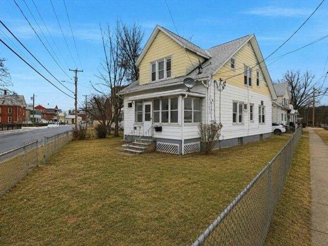 house with 4 bedroom, Chicopee MA DS103249232