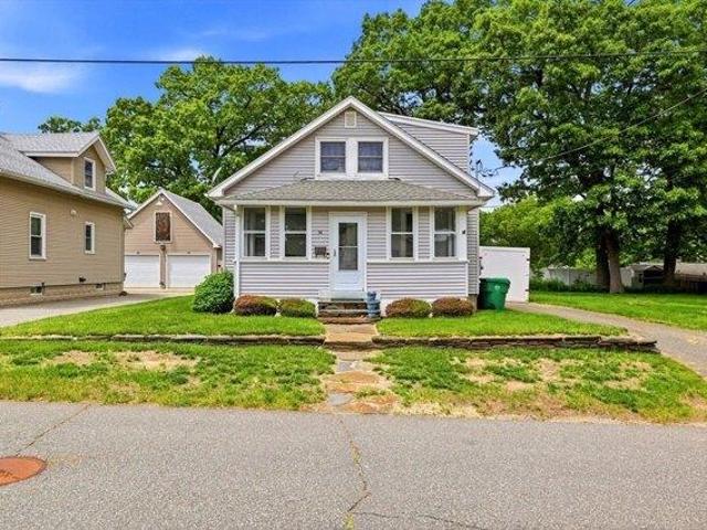 house with 4 bedroom, Chicopee MA DS103223805
