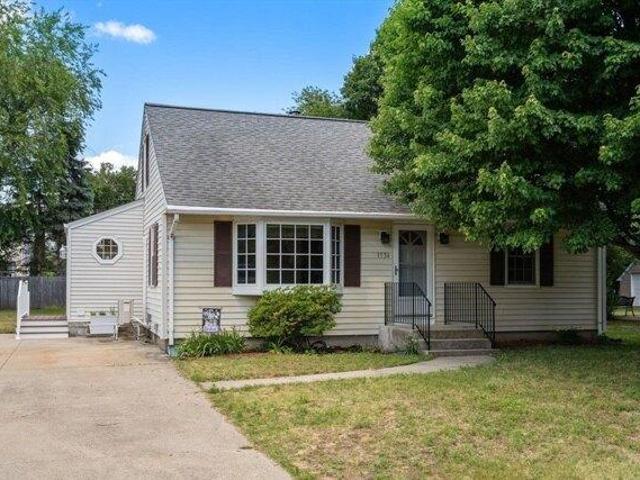 house with 4 bedroom, Chicopee MA DS103493857