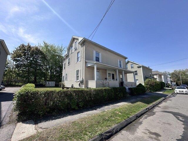 house with 4 bedroom, Chicopee MA ES103620834