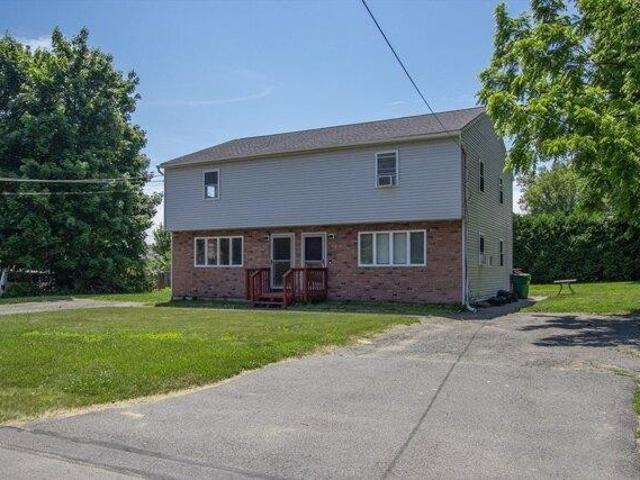 house with 4 bedroom, Chicopee MA ES104188651