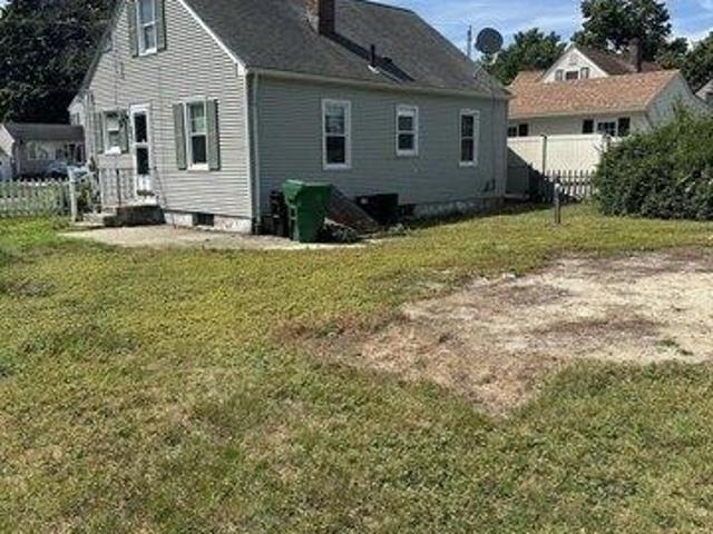 house with 4 bedroom, Chicopee MA ES105081558