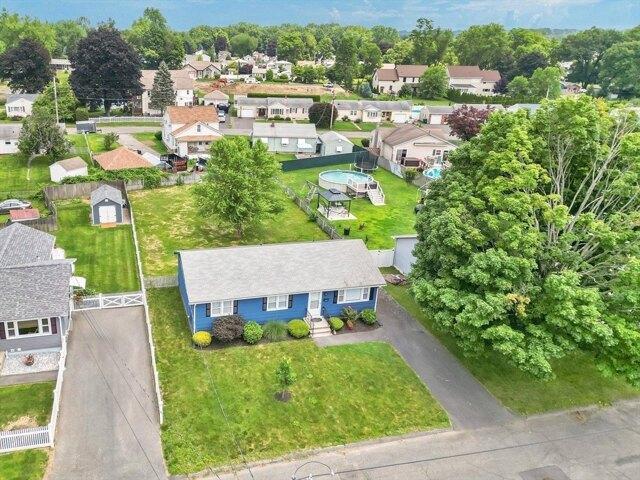 house with 4 bedroom, Chicopee MA ES105013640