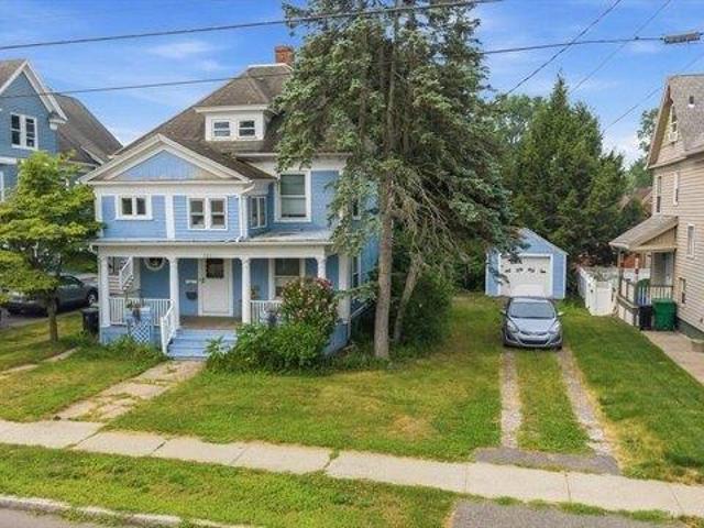 house with 4 bedroom, Chicopee MA ES105144339