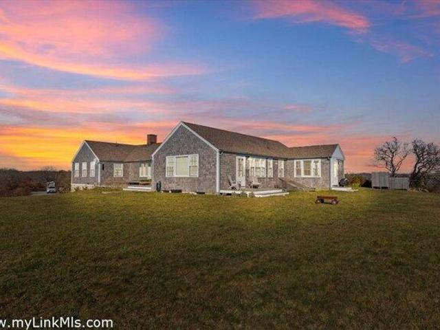 house with 4 bedroom, Chilmark MA DLS102960766