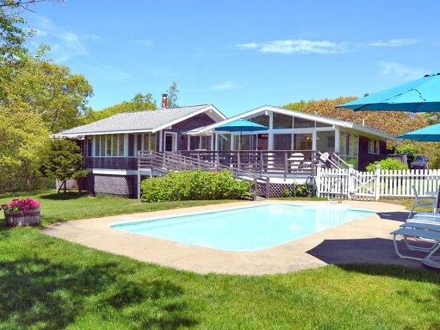 house with 4 bedroom, Chilmark MA DLS103016626