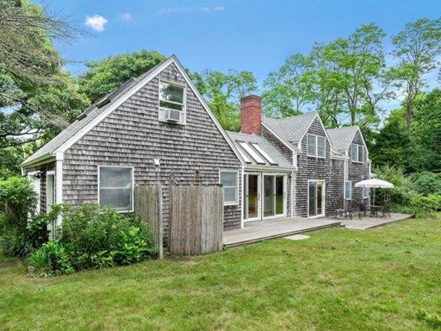 house with 4 bedroom, Chilmark MA DS102635465