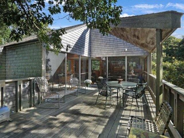 house with 4 bedroom, Chilmark MA ES102828069