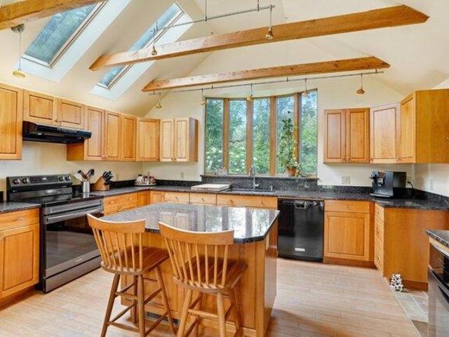 house with 4 bedroom, Chilmark MA ES103499723