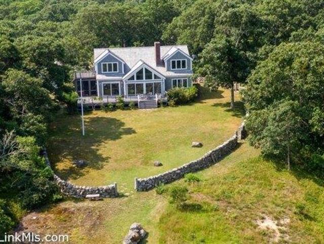 house with 4 bedroom, Chilmark MA ES104604360