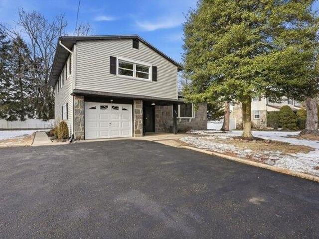 house with 4 bedroom, Cinnaminson NJ DLS101800453