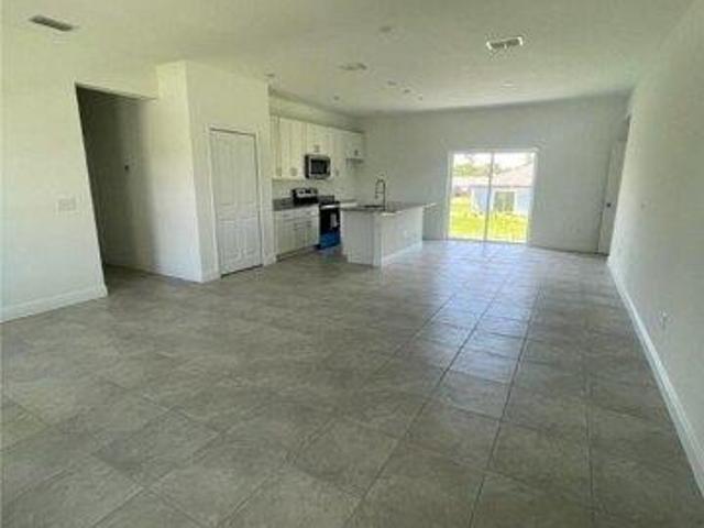 house with 4 bedroom, Citrus Springs FL ELS89272510