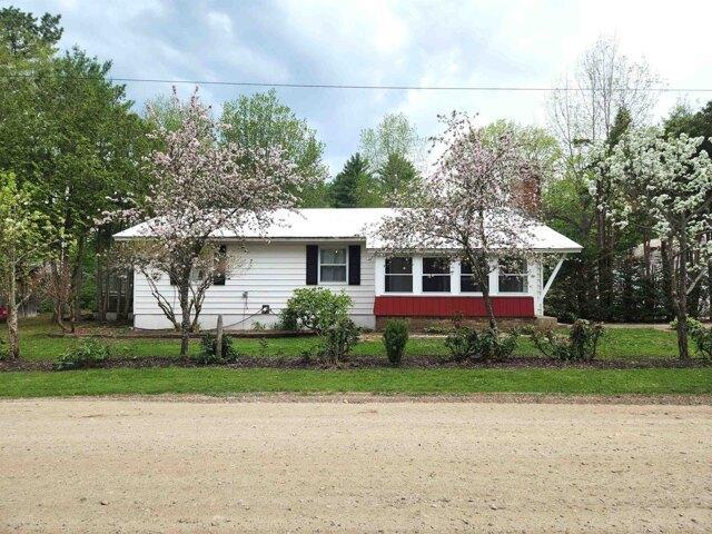 house with 4 bedroom, Conway NH DLS103017069