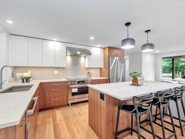 house with 4 bedroom, Concord MA DS104445542