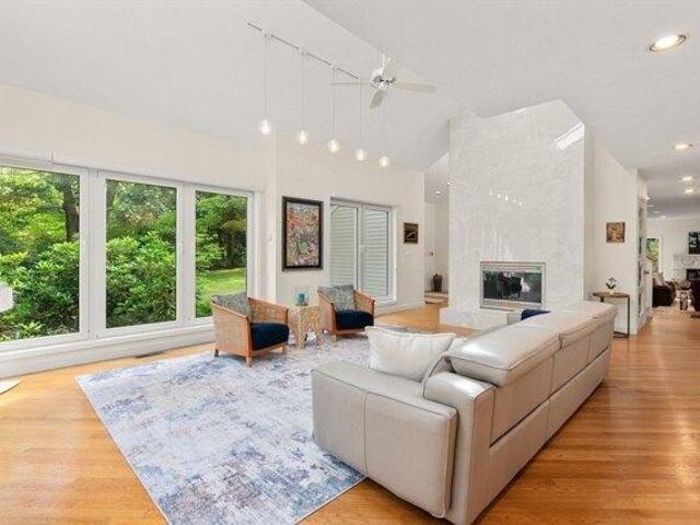 house with 4 bedroom, Concord MA ES104835765