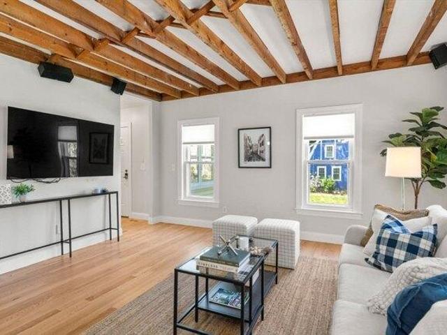 house with 4 bedroom, Concord MA ES105141984