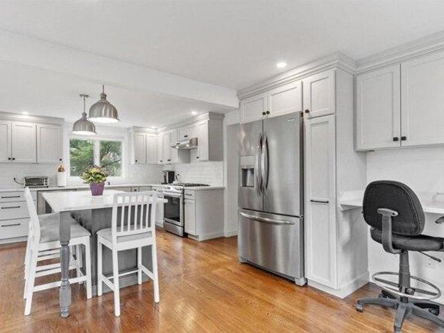 house with 4 bedroom, Concord MA ES103251362