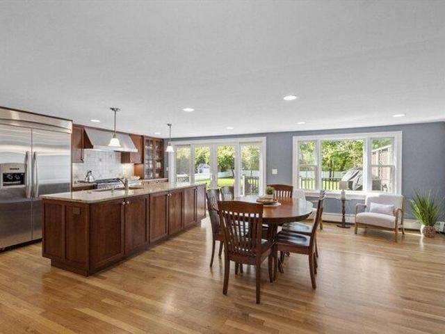 house with 4 bedroom, Concord MA ES103500329
