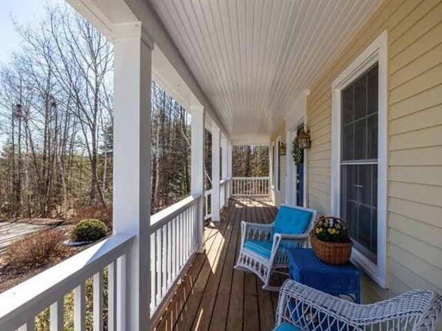 house with 4 bedroom, Concord NH DLS101660087