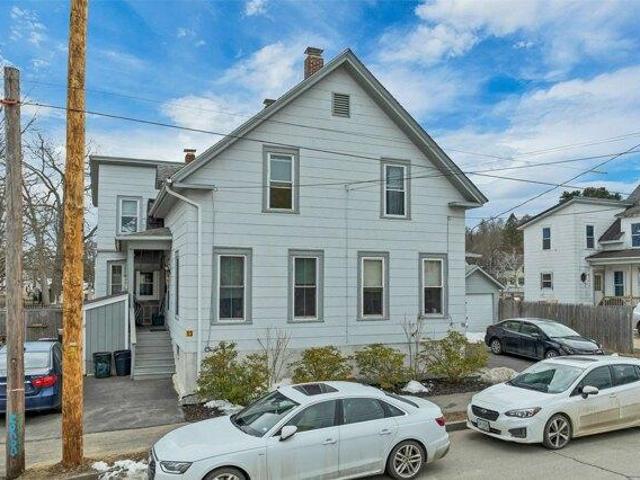 house with 4 bedroom, Concord NH DLS101896868