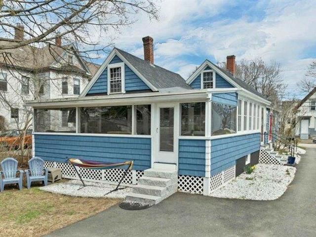 house with 4 bedroom, Concord NH DS102594295