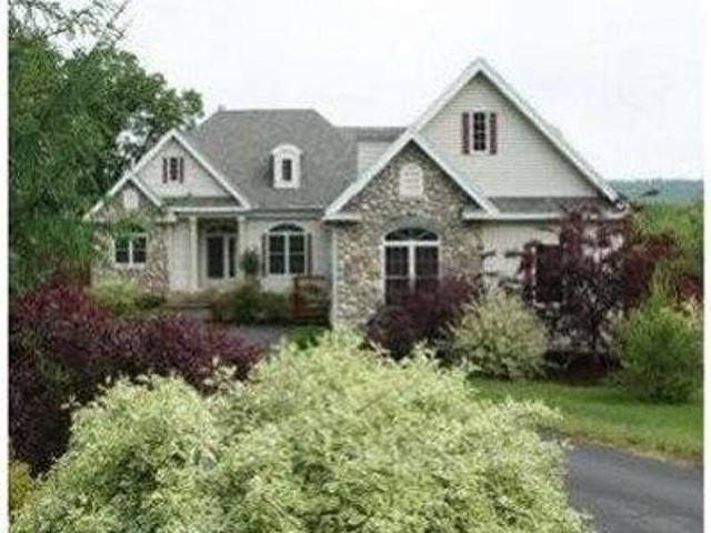 house with 4 bedroom, Concord NH DS102775558