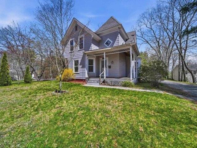 house with 4 bedroom, Concord NH DS103019994