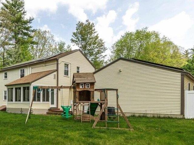 house with 4 bedroom, Concord NH DS103248899